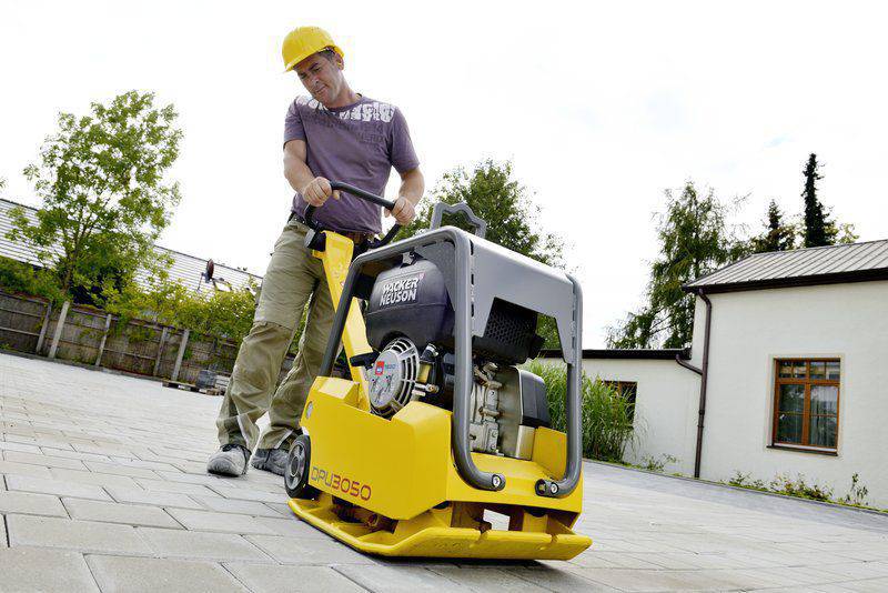 Wacker Plate Compactor DPU 3050H: Olympus pugmill systems & CFBs, Stratos asphalt distributors ...