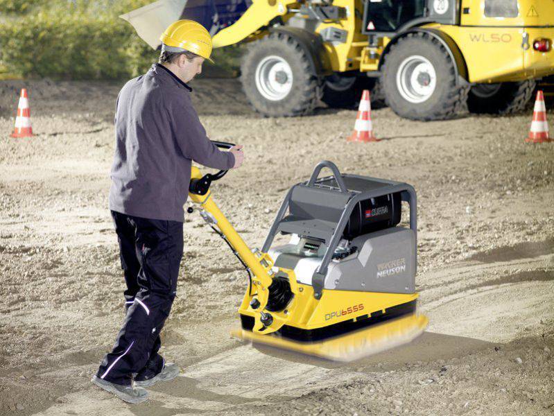Wacker Plate Compactor DPU 6555He: Olympus pugmill systems & CFBs, Stratos asphalt distributors ...