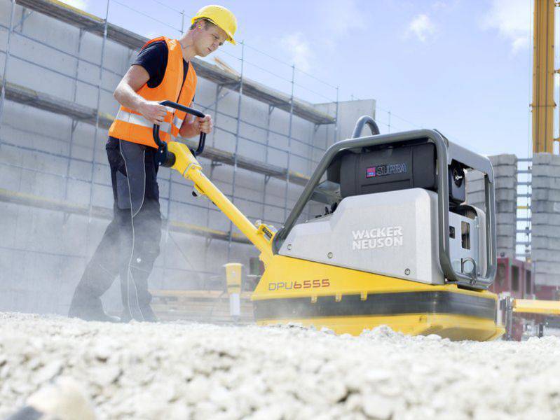 Wacker Plate Compactor DPU 6555He: Olympus pugmill systems & CFBs, Stratos asphalt distributors ...