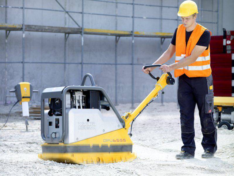 Wacker Plate Compactor DPU 6555He: Olympus pugmill systems & CFBs, Stratos asphalt distributors ...