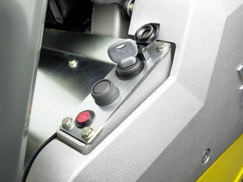 Wacker Plate Compactor DPU 6555He: Olympus pugmill systems & CFBs, Stratos asphalt distributors ...